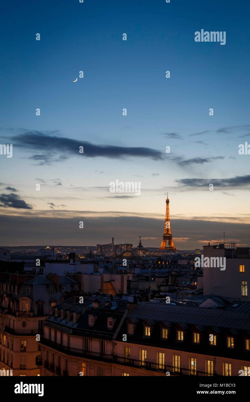 Sunrise view eiffel tower rooftops paris hi-res stock photography and ...