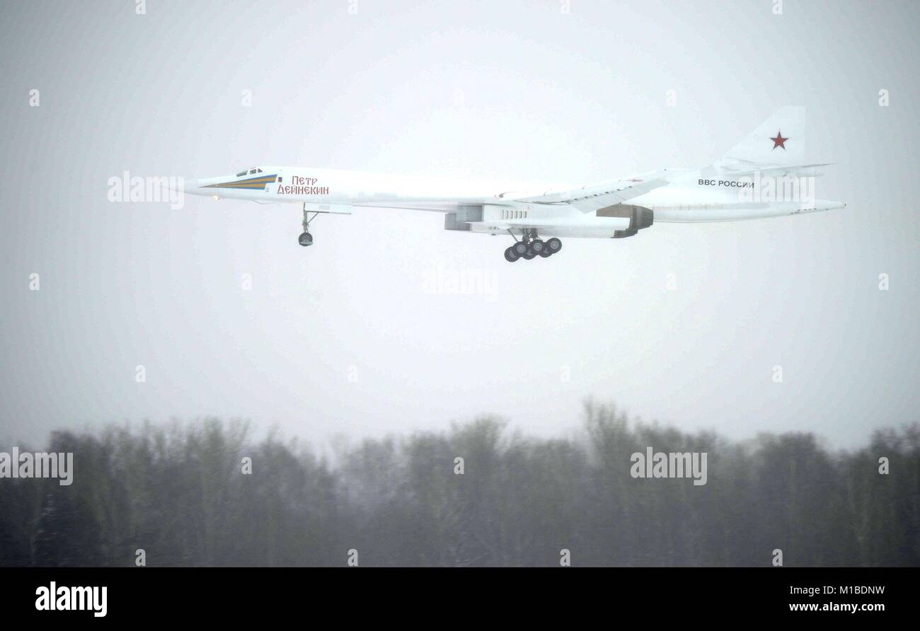 Tupolev tu 160 blackjack hi-res stock photography and images - Alamy