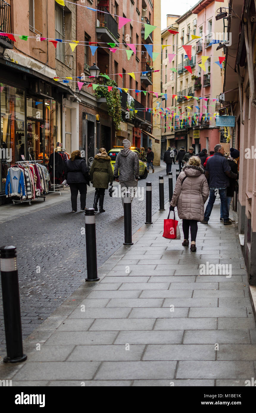 An urban view in a street of the Rastro, Latina quarter, Madrid city ...