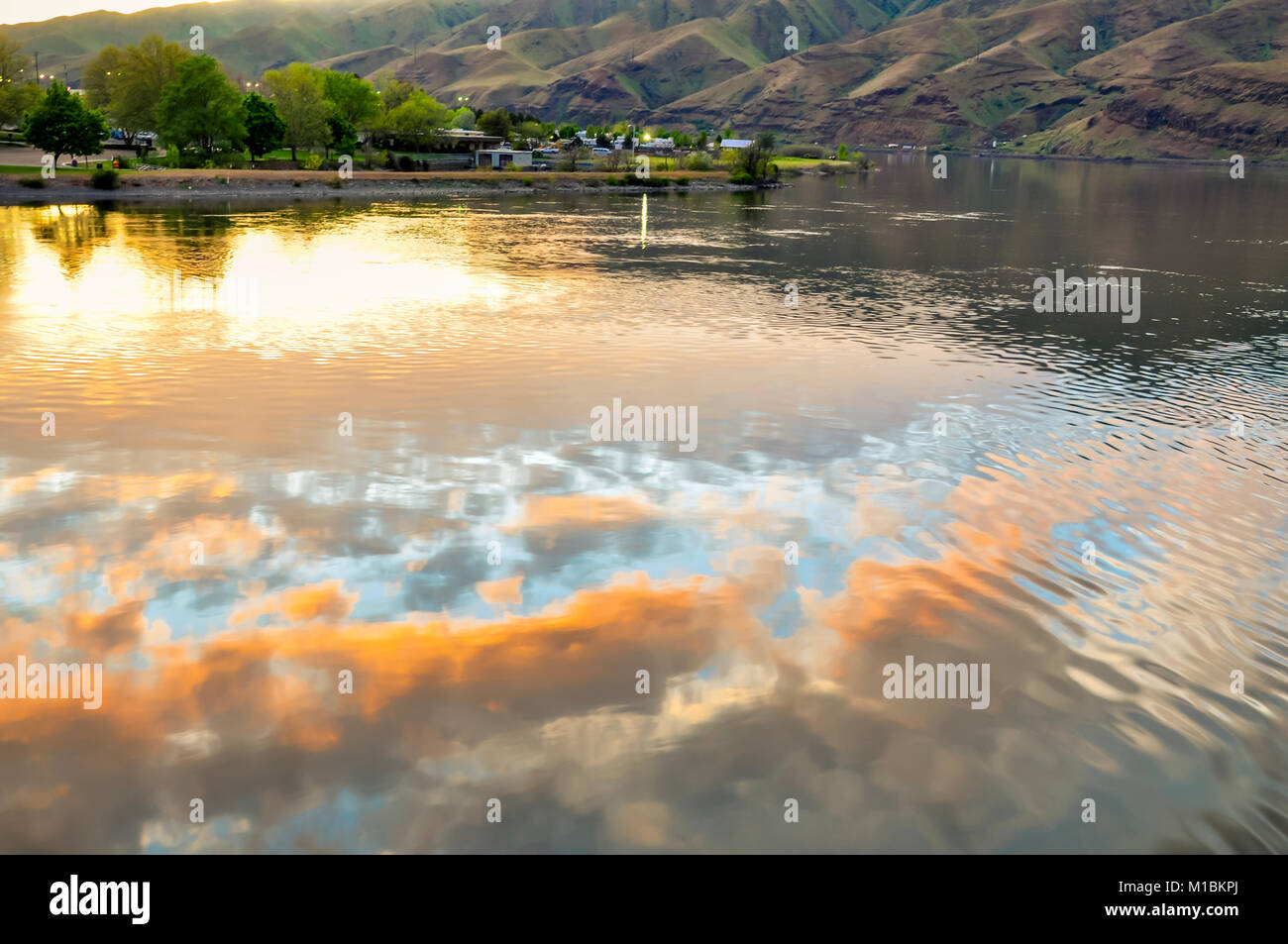 Foothills light hi-res stock photography and images - Alamy