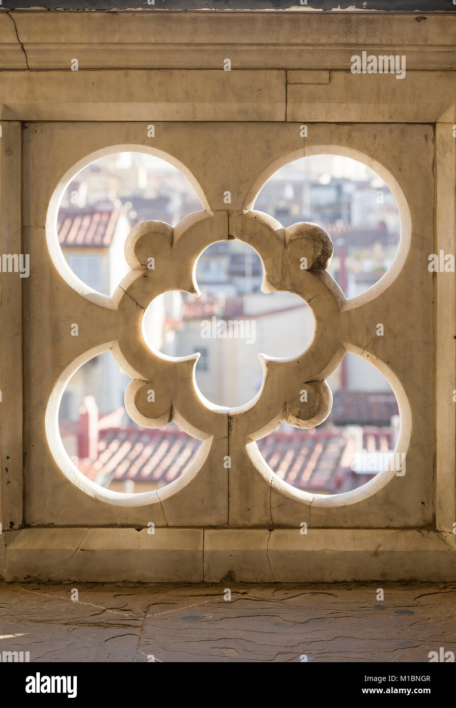 Ornamental parapet hi-res stock photography and images - Alamy