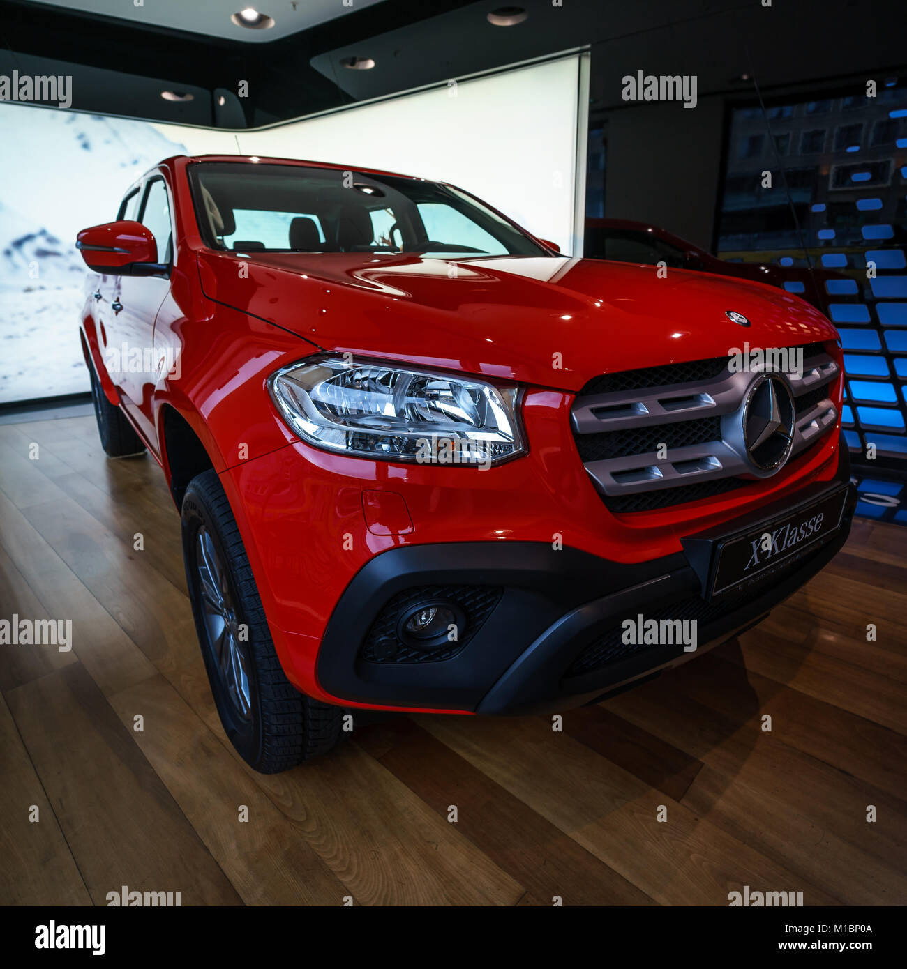Luxury pickup truck hi-res stock photography and images - Alamy