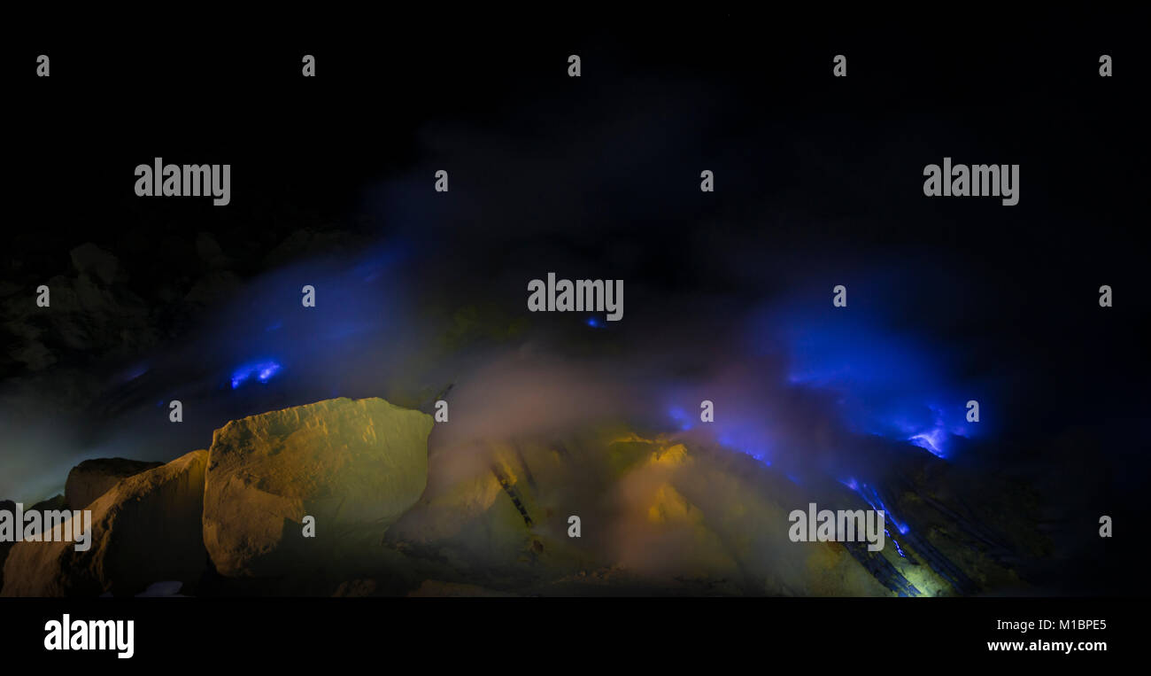 Kawah ijen sulphur night hi-res stock photography and images - Alamy