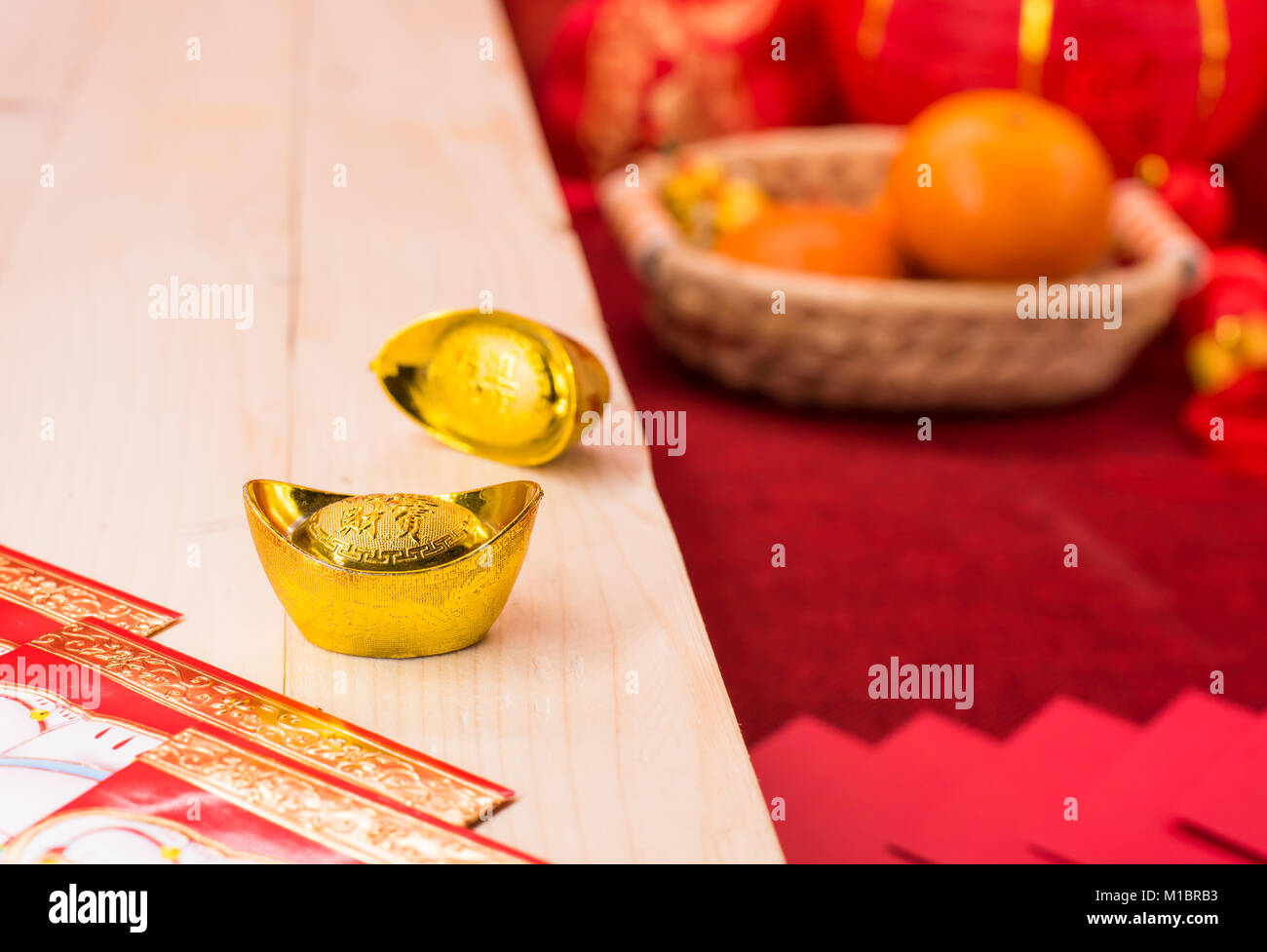 Chinese New Year, China gold ingots and Traditional Asian style ...