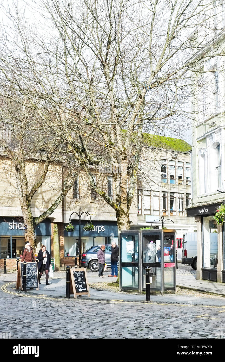 A street in Truro - Truro City centre in Cornwall Stock Photo - Alamy