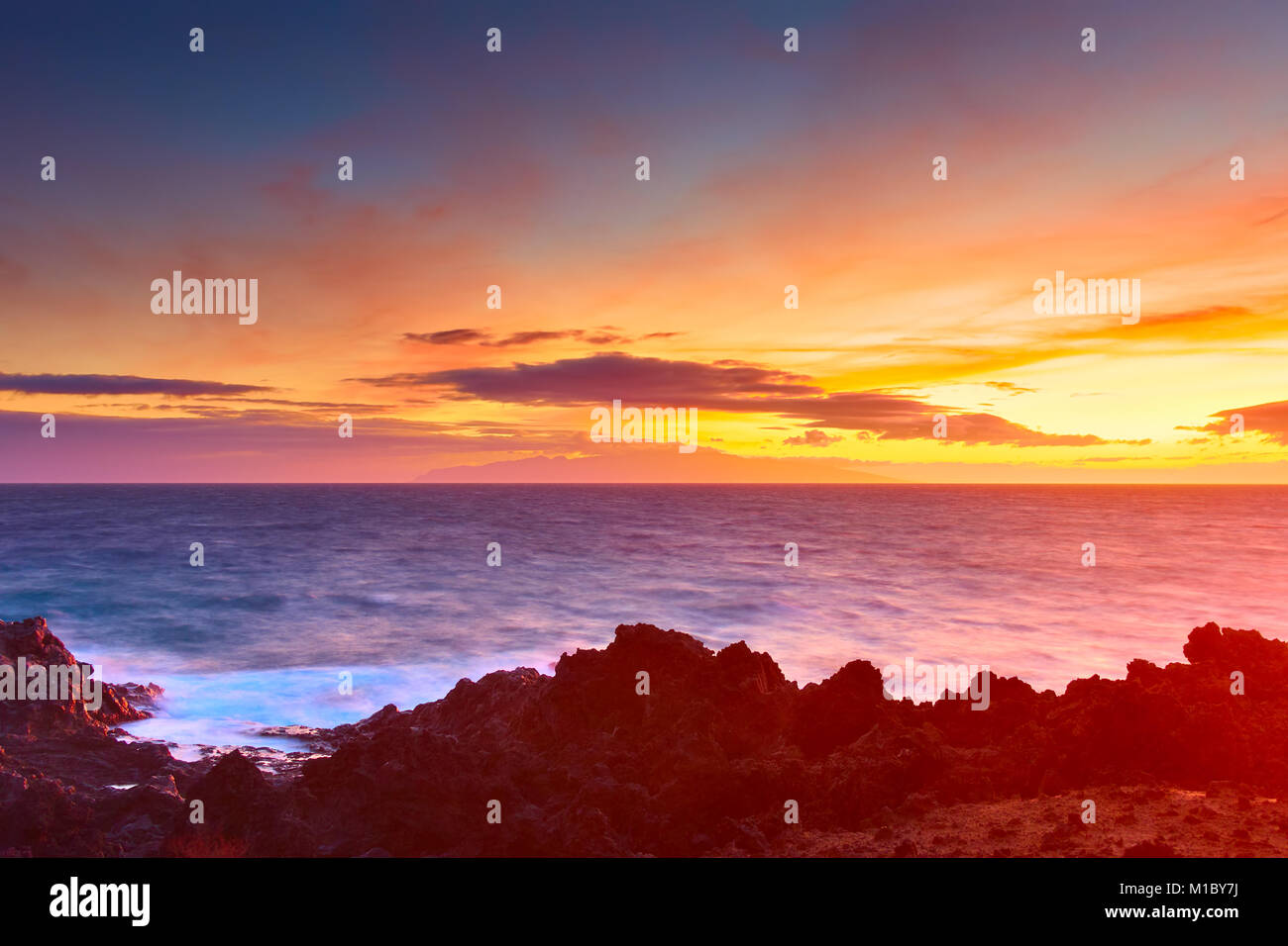 Seascape atlantic ocean dusk hi-res stock photography and images - Alamy