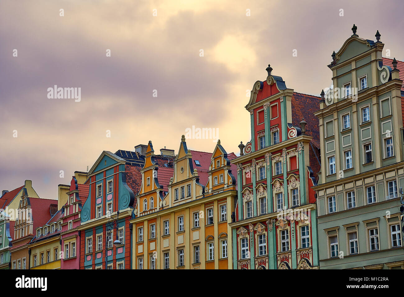 Old marketsquare hi-res stock photography and images - Alamy