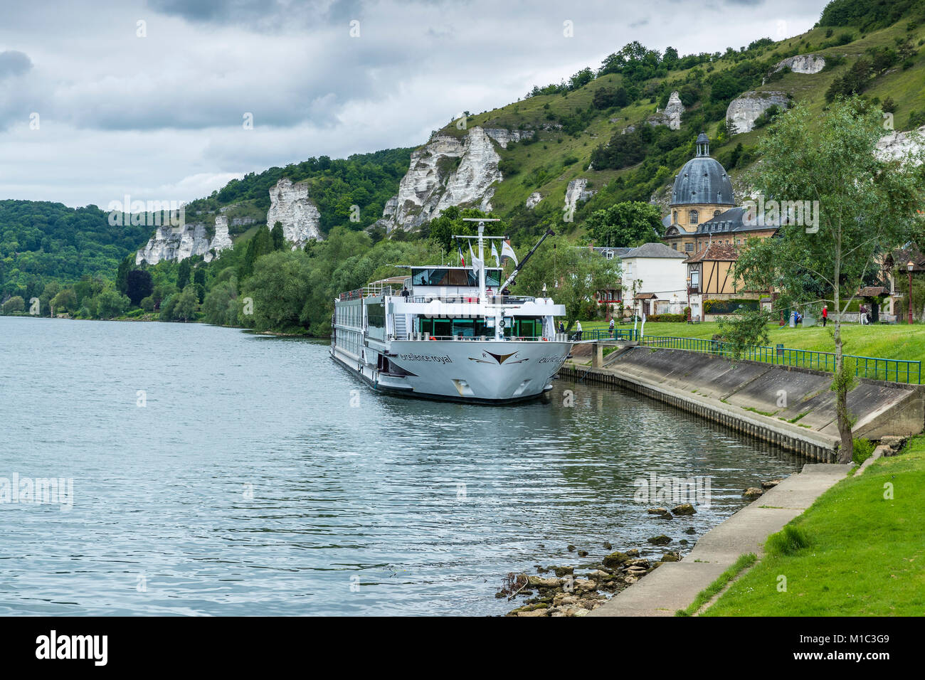 Les andelys seine valley hi-res stock photography and images - Alamy