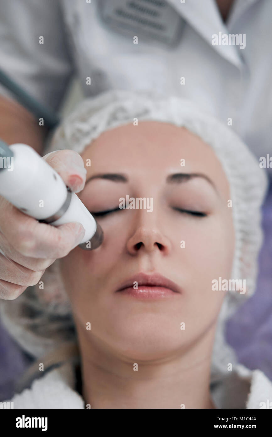 beauty treatments in the beauty salon Stock Photo - Alamy