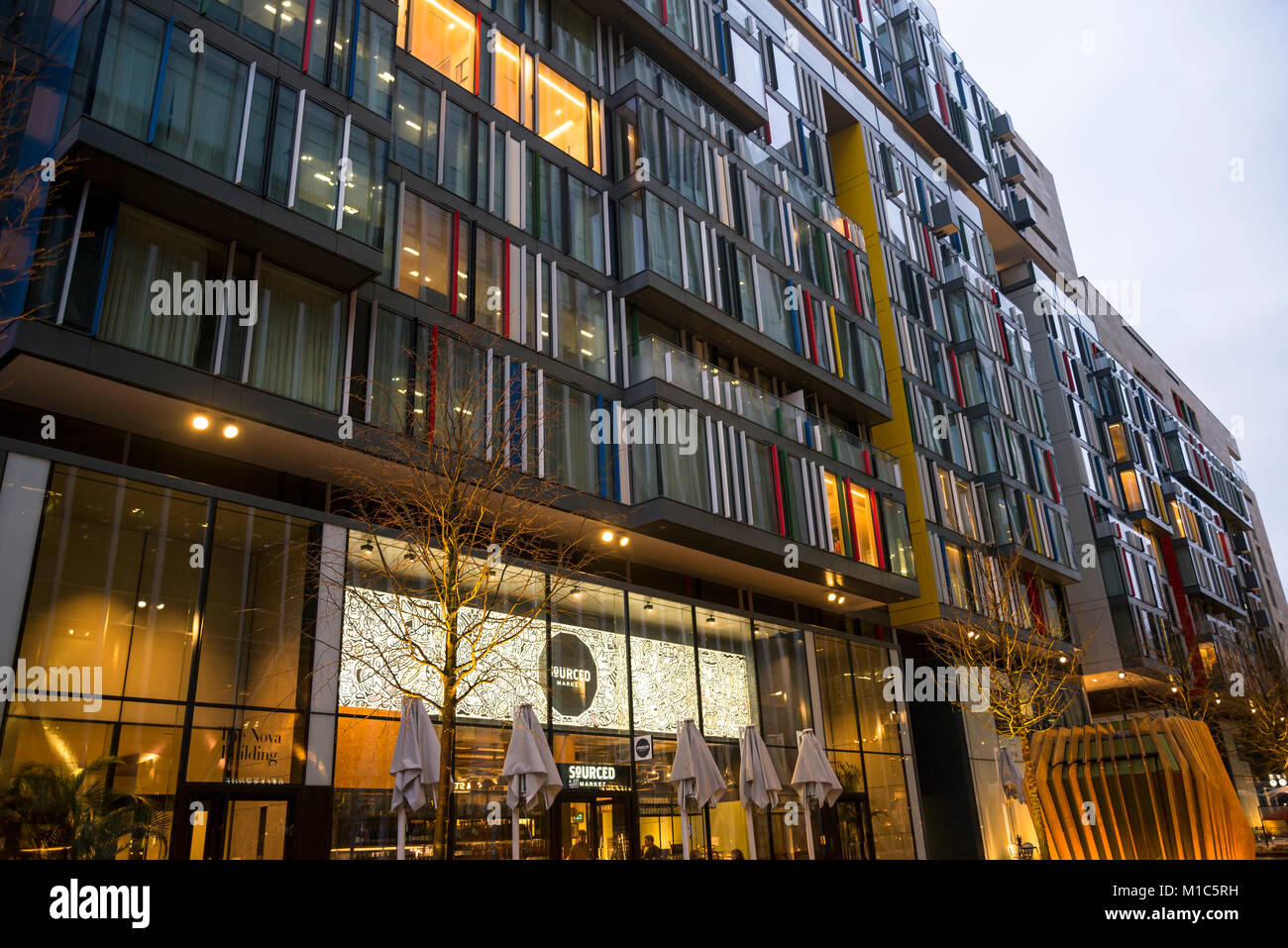 Mixed use buildings hi-res stock photography and images - Alamy