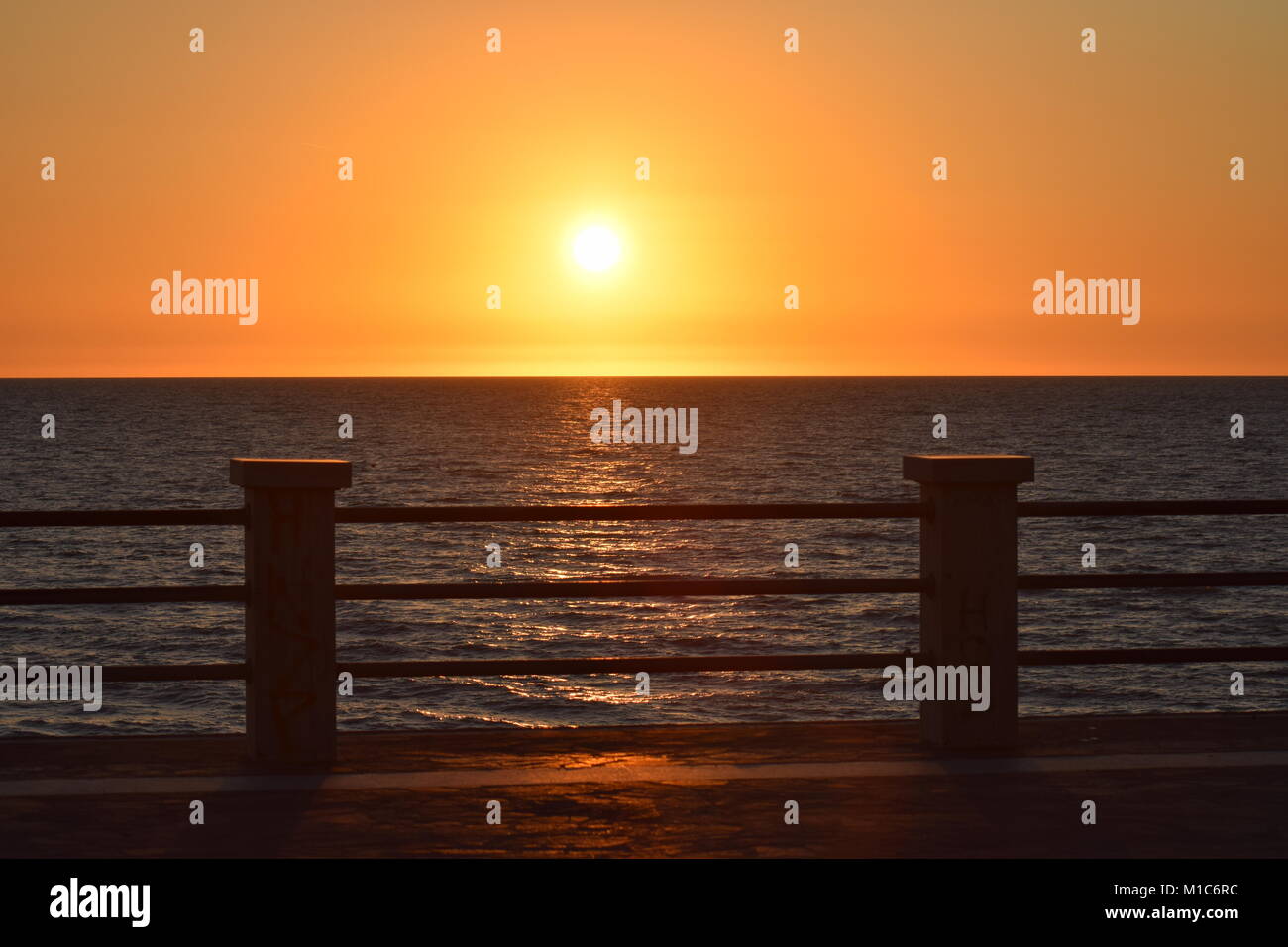 Seaside railing hi-res stock photography and images - Alamy
