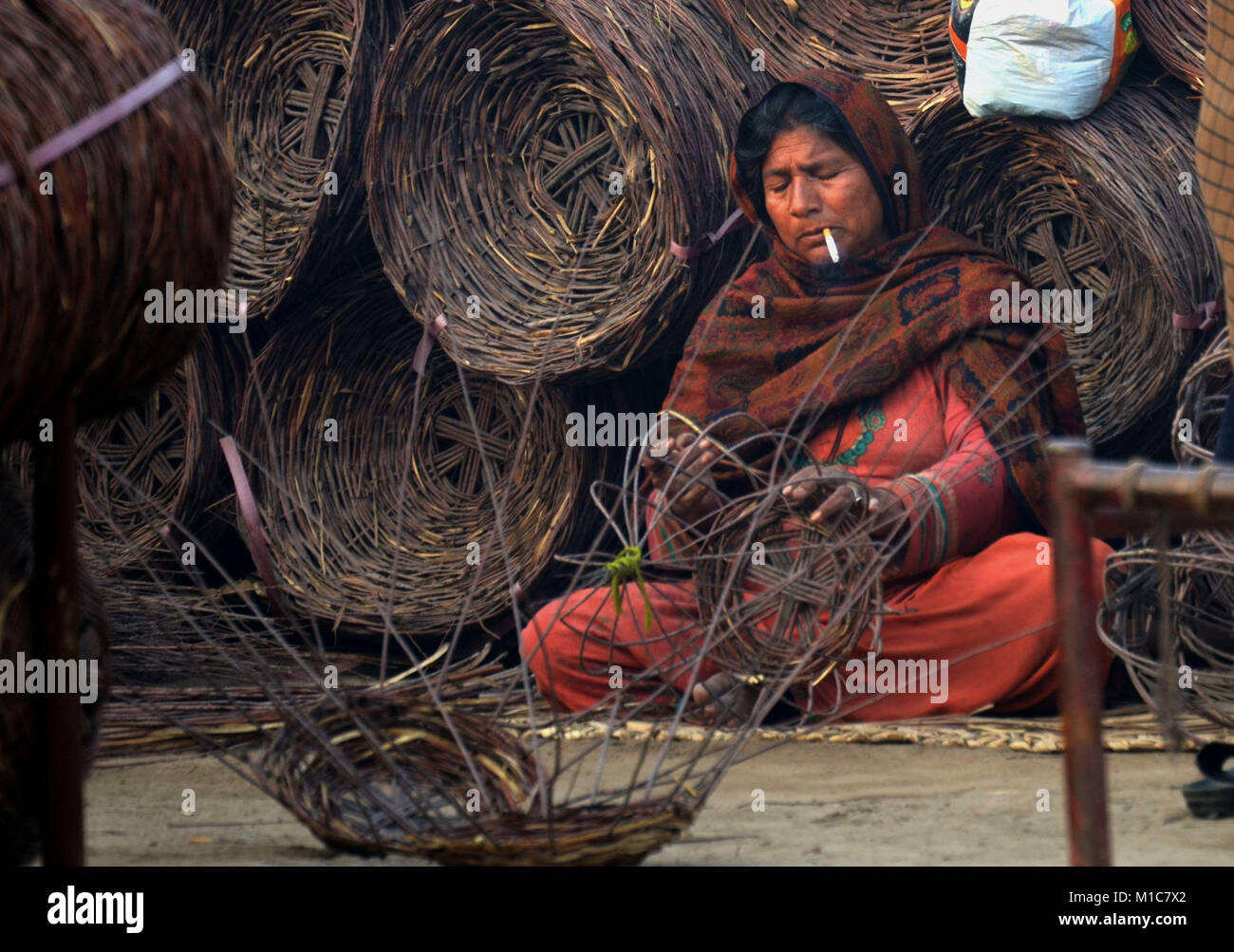 Old traditional pakistan family hi-res stock photography and images - Alamy