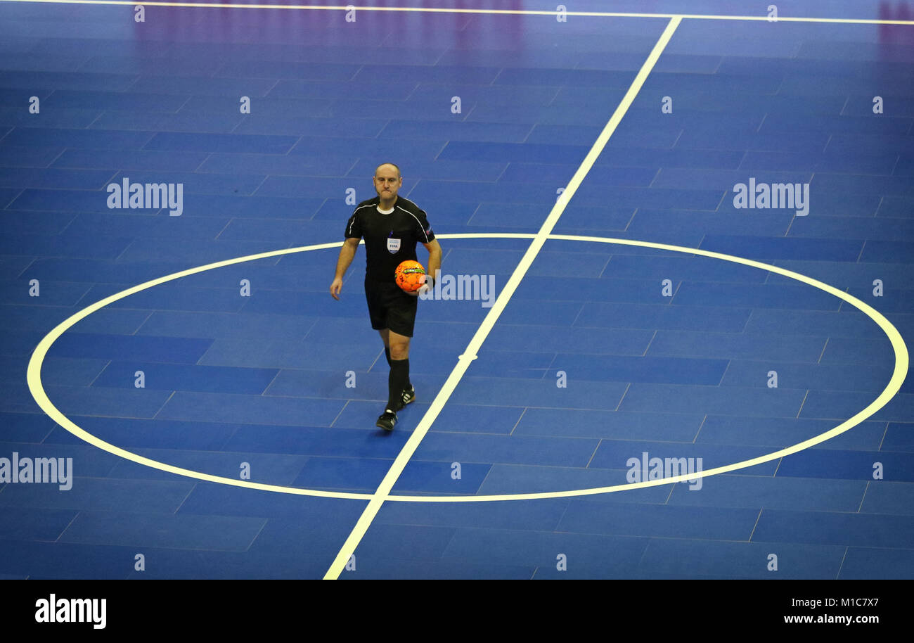 Floor referee hi-res stock photography and images - Alamy
