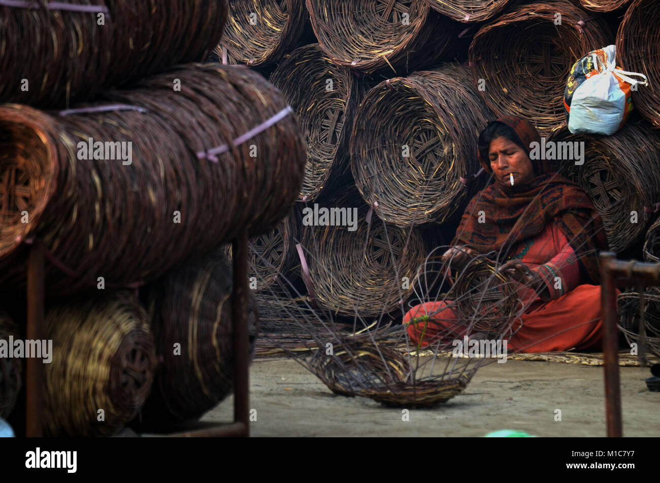 Old traditional pakistan family hi-res stock photography and images - Alamy