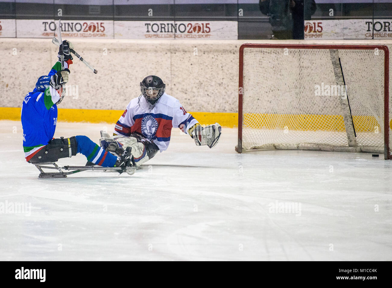 Disabled wheelchair skating hi-res stock photography and images - Alamy