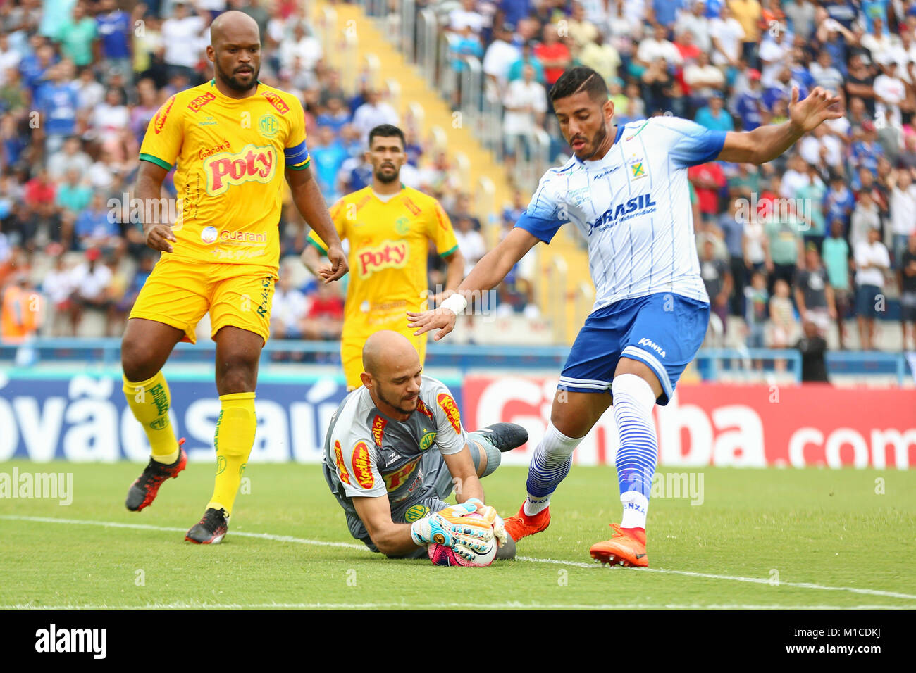 SANTO ANDRÉ, SP - 29.01.2018: SANTO ANDRÉ X MIRASSOL - Walterson and ...