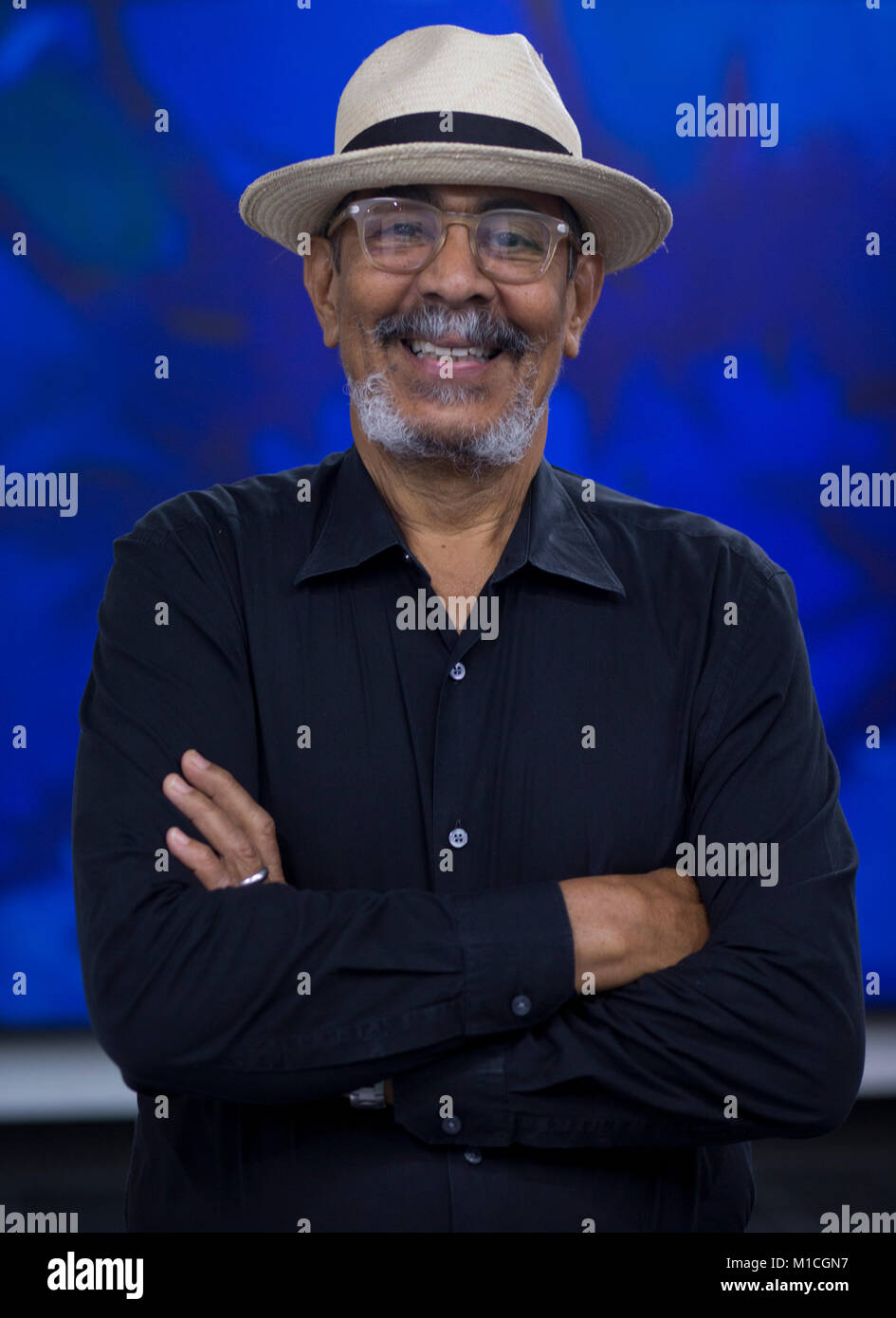 San Juan, Puerto Rico. , . Entrevista con el artista Ruben Rios con ...