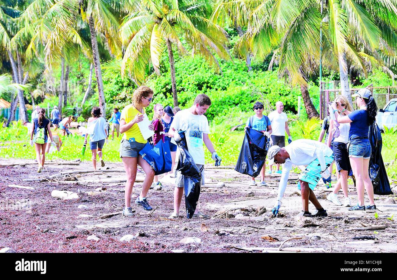 RIO GRANDE, Puerto Rico. , . SE EL GRANO QUE QUIERAS VER EN TU PLAYA ...
