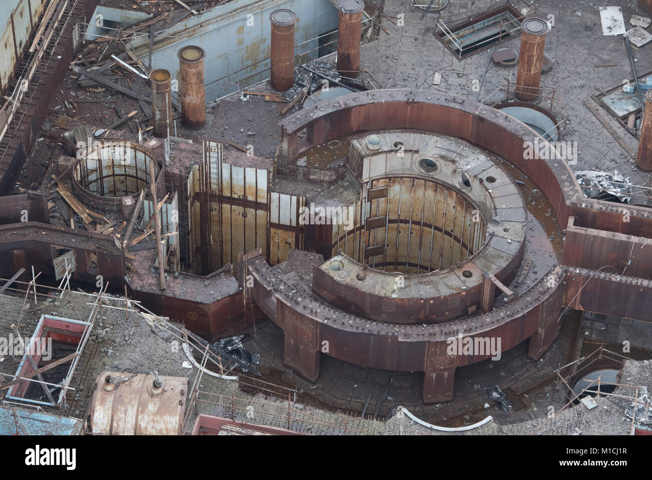 Lubmin, Germany. 25th Jan, 2018. View of the abandoned reactor block 8 ...