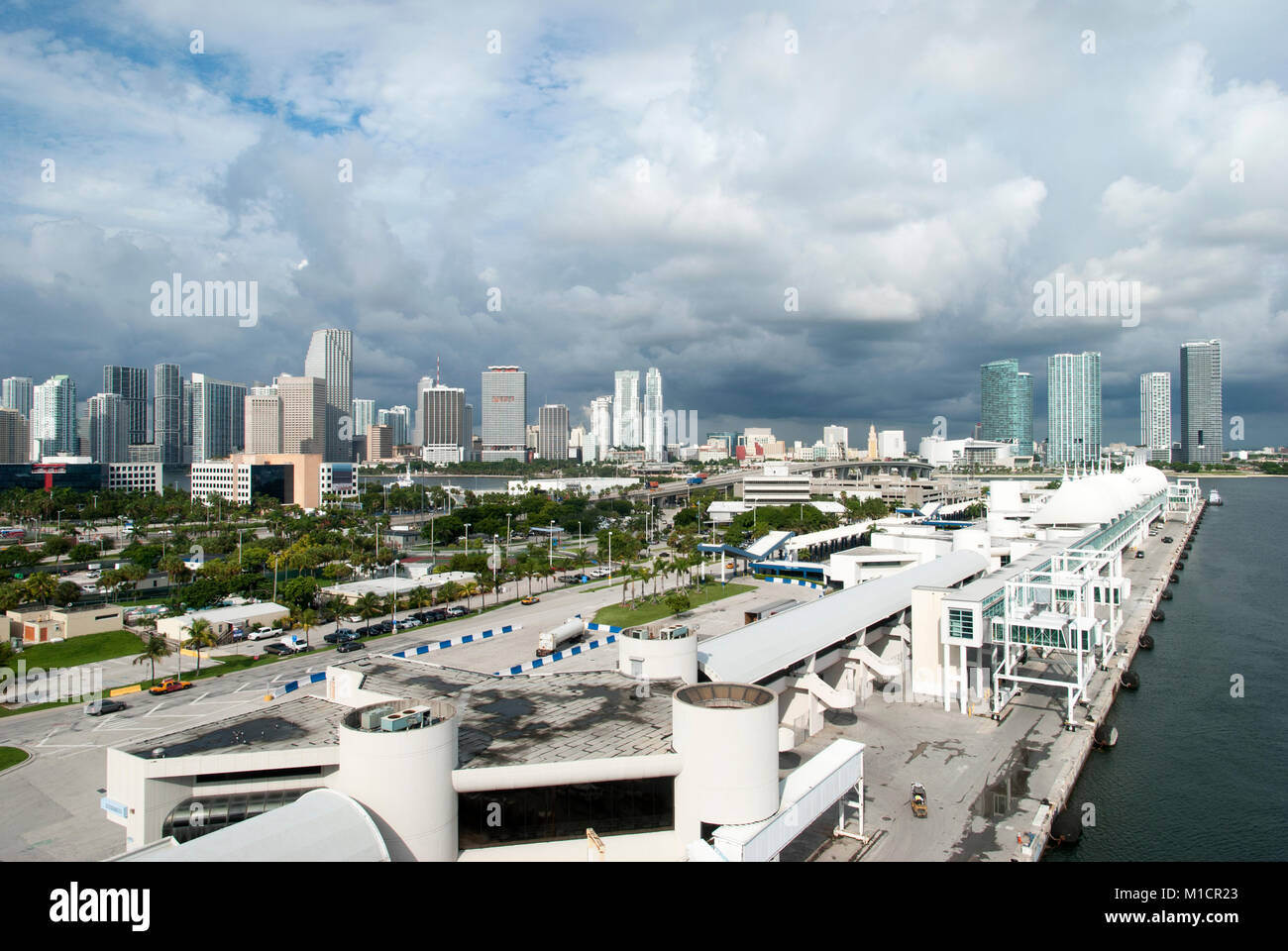 Terminal a port miami hi-res stock photography and images - Alamy