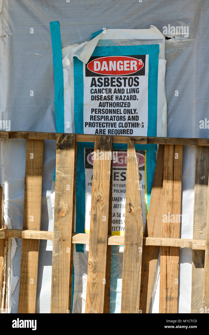 Asbestos in house hi-res stock photography and images - Alamy