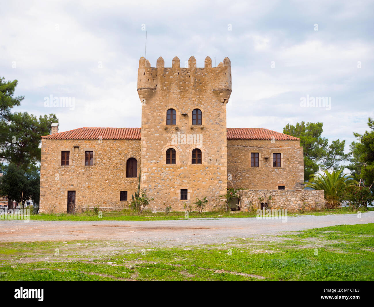 Githeio town beautiful houses hi-res stock photography and images - Alamy