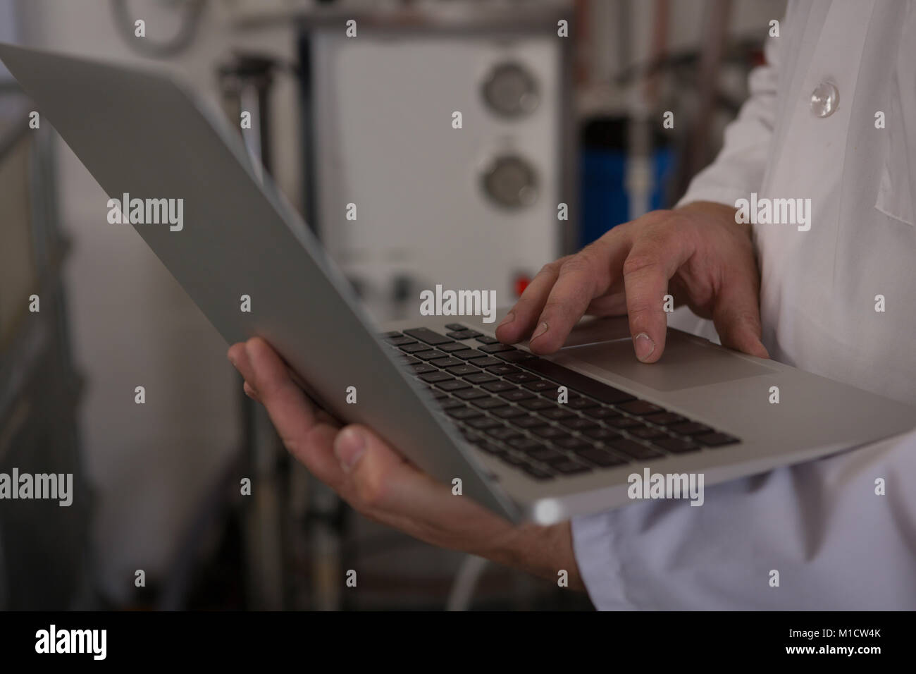 Section worker hi-res stock photography and images - Alamy