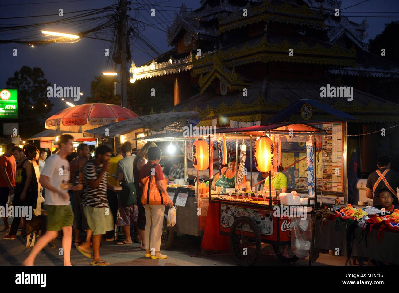the nightmarket in the village of Pai in the north provinz of Mae Hong ...
