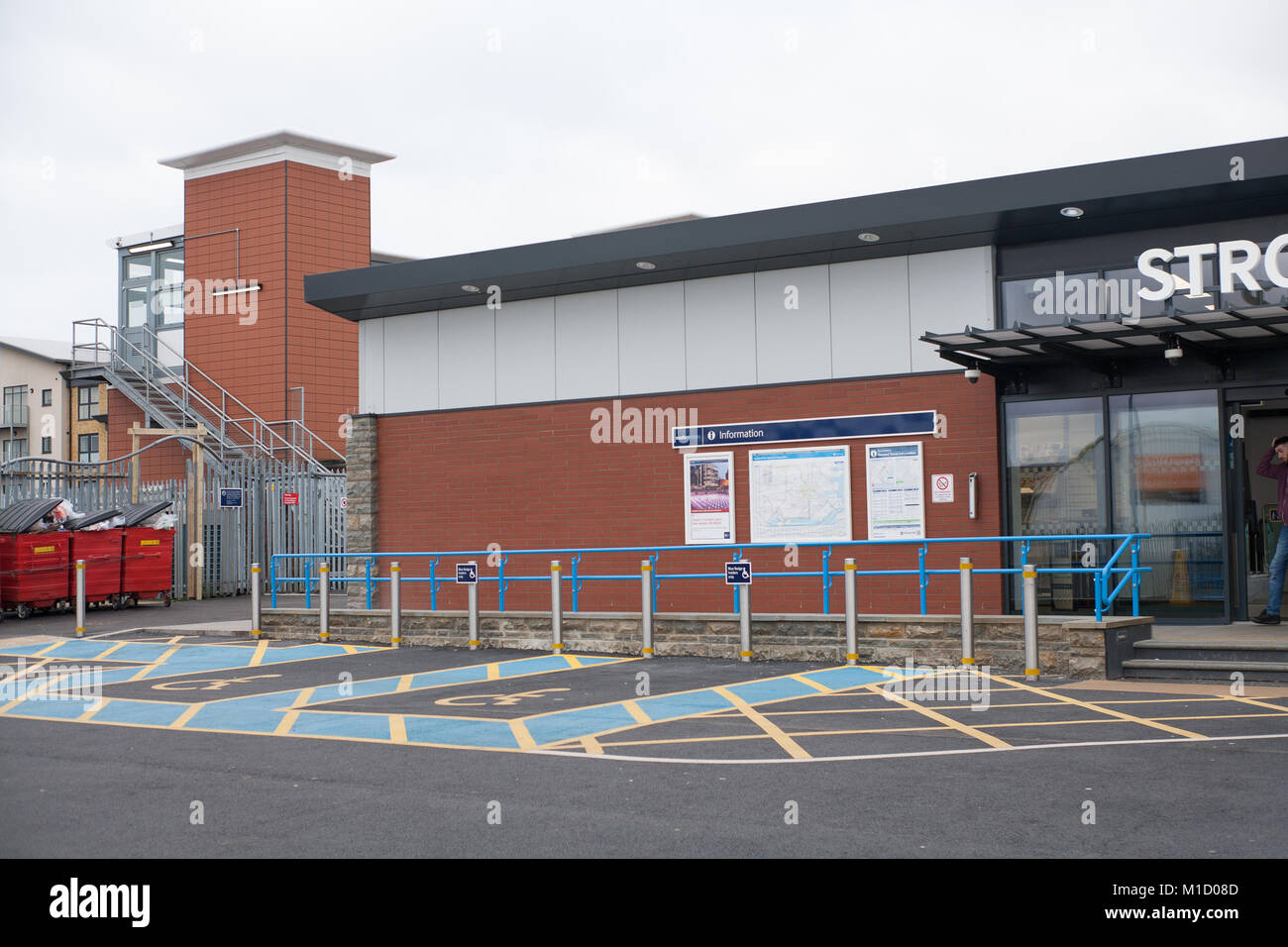 Railway station Strood, Rochester, Kent, UK Stock Photo - Alamy