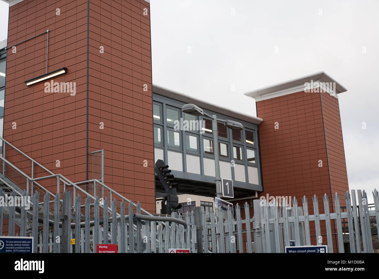 Railway station Strood, Rochester, Kent, UK Stock Photo - Alamy
