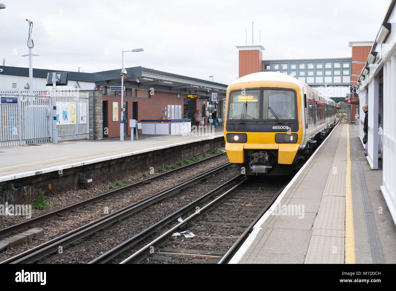 Railway station Strood, Rochester, Kent, UK Stock Photo - Alamy