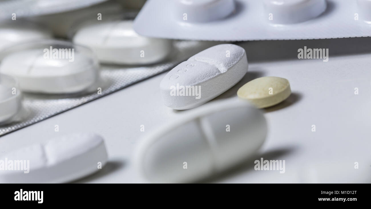 medical pills background Stock Photo - Alamy
