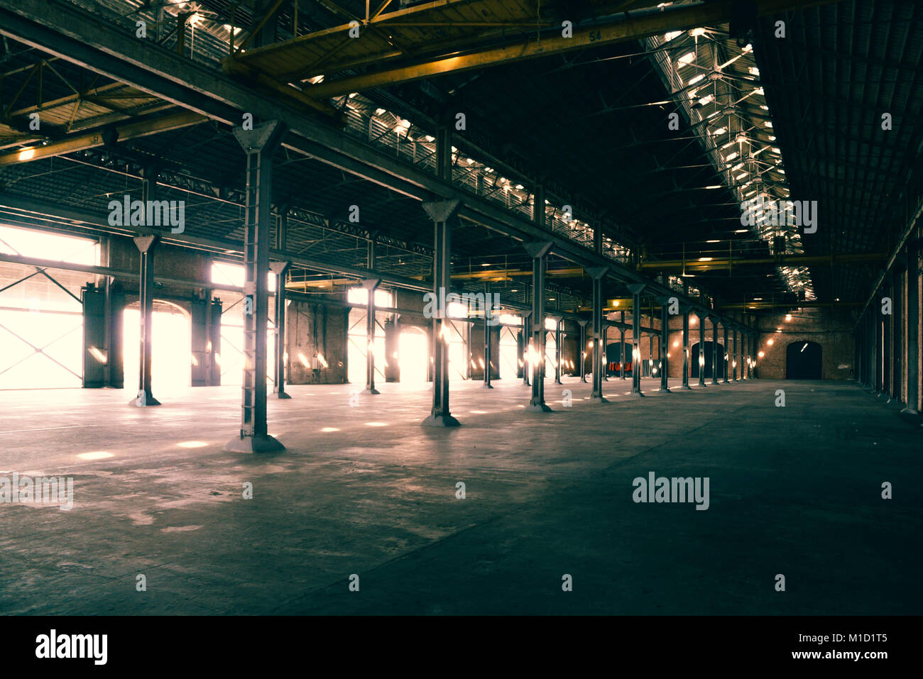 Inside old derelict warehouse hi-res stock photography and images - Alamy