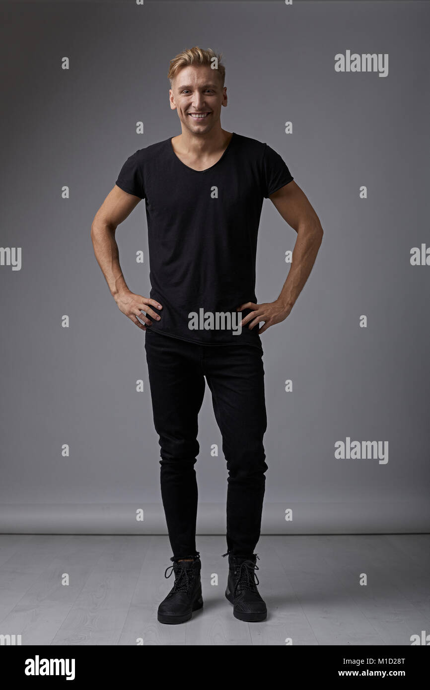 Hands on hips guy hi-res stock photography and images - Alamy