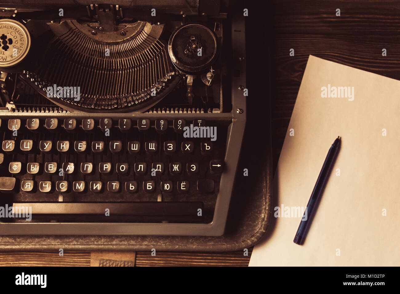 Vintage ballpoint pen hi-res stock photography and images - Alamy