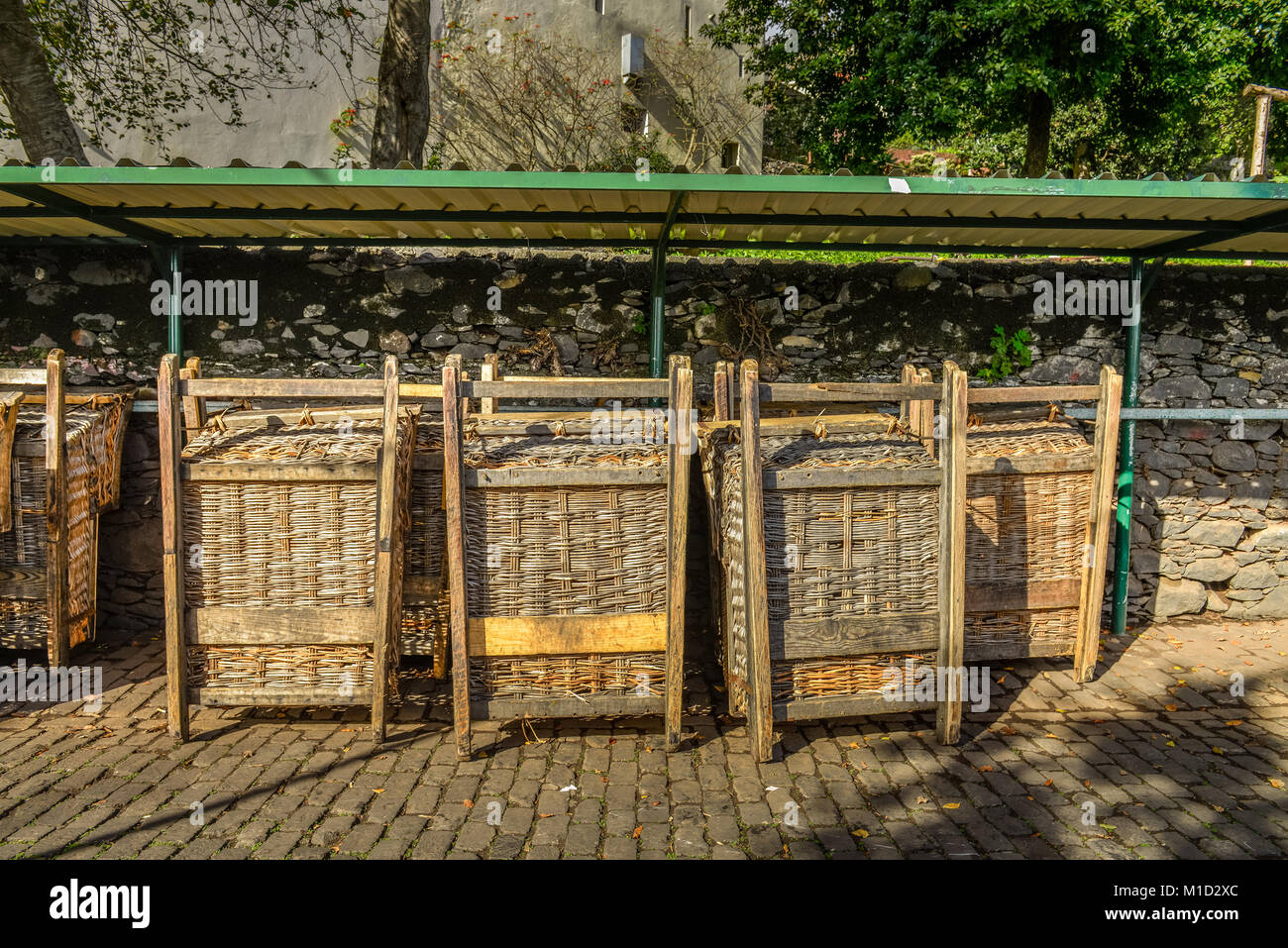Cart carriage, Monte, Funchal, Madeira, Portugal, Korbschlitten Stock ...