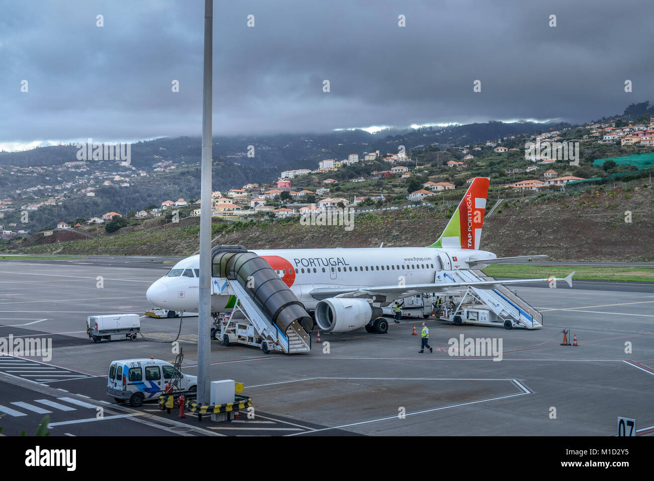 Madeira Airport Stock Photos & Madeira Airport Stock Images - Alamy