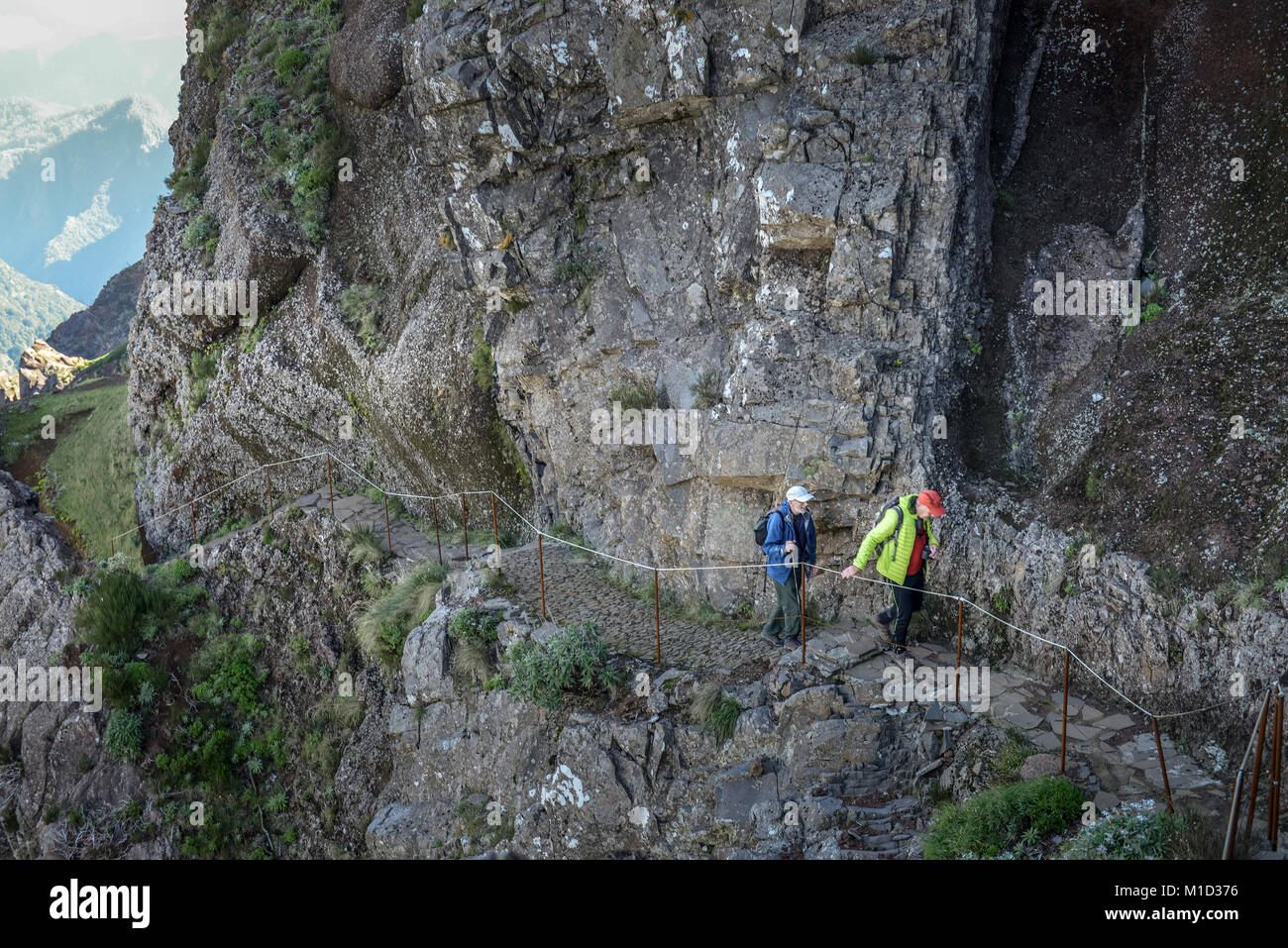 PR1 hiking trail from the Pico do Arieiro to Pico Ruivo, Madeira ...