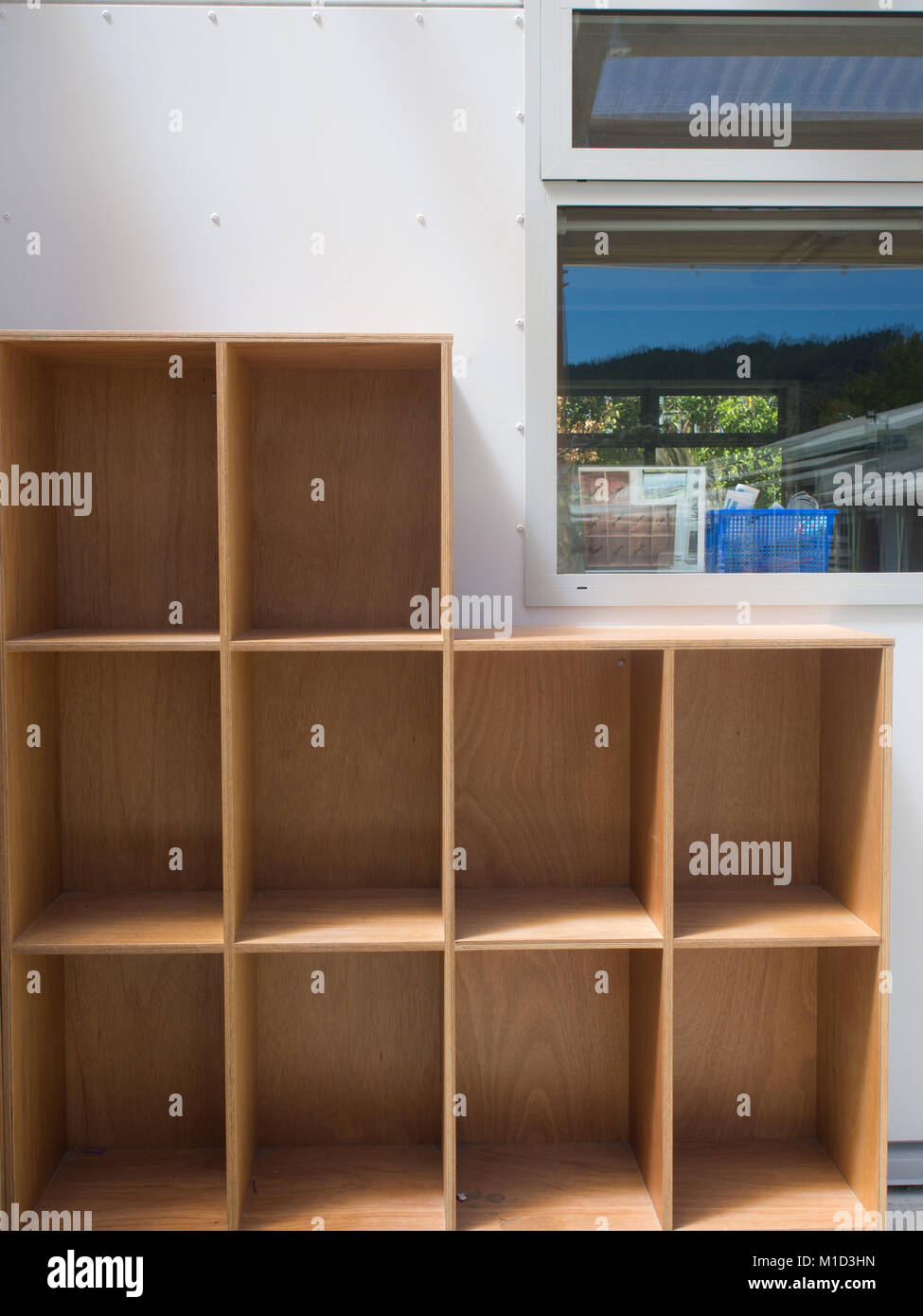 Building wooden boxes hi-res stock photography and images - Alamy