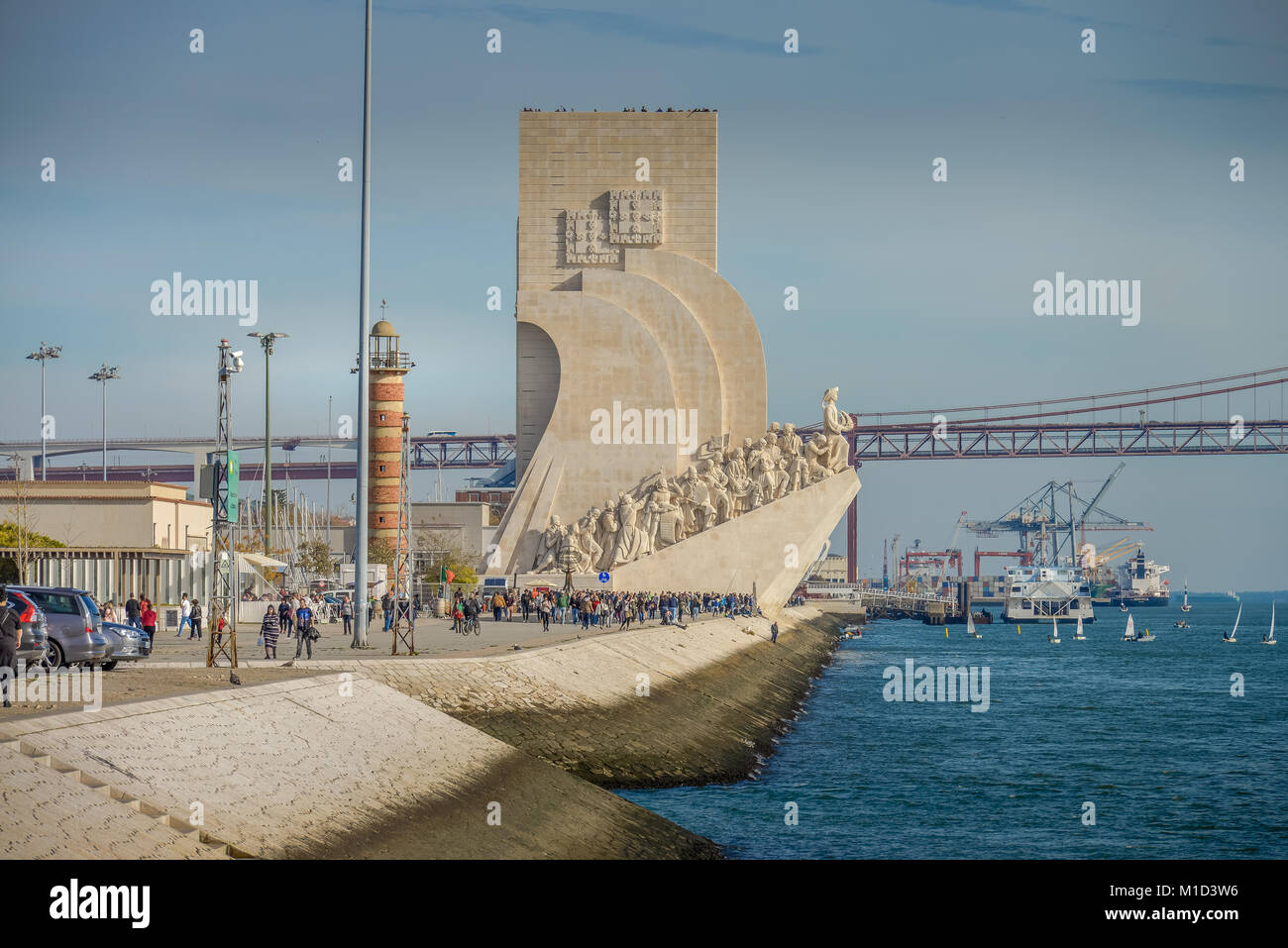 Padrao dos descobrimentos denkmal hi-res stock photography and images ...
