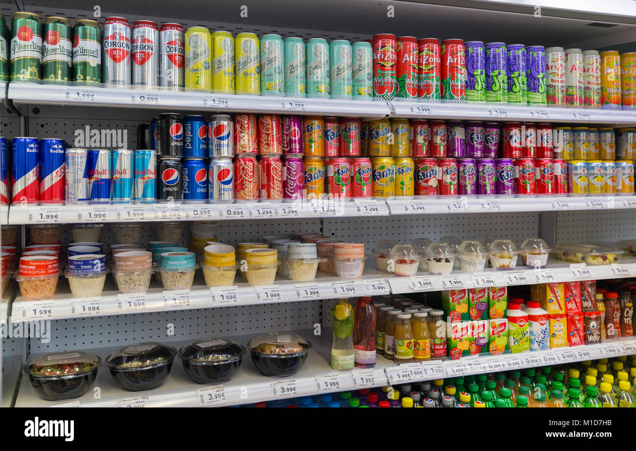 Pepsi store shelves hi-res stock photography and images - Alamy