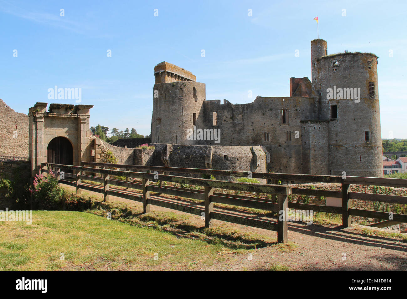 A medieval castle in Clisson (France Stock Photo - Alamy