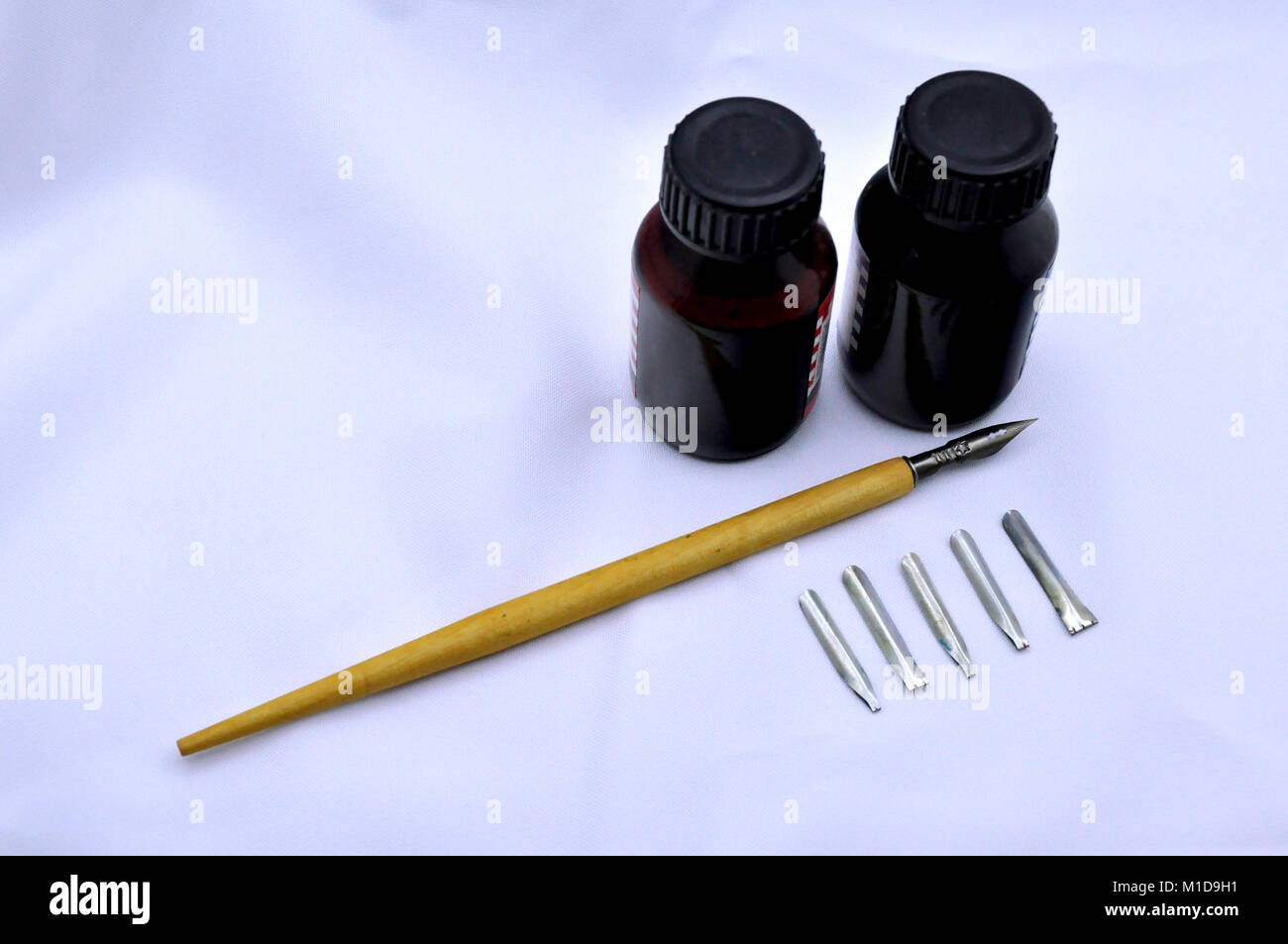 Fountain pen 1900s hi-res stock photography and images - Alamy