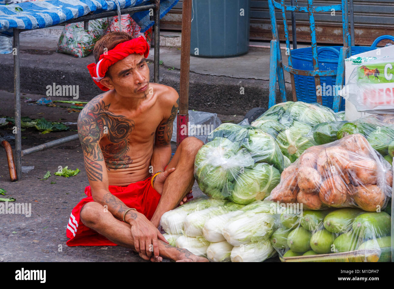 Vegetable vendor hi-res stock photography and images - Alamy