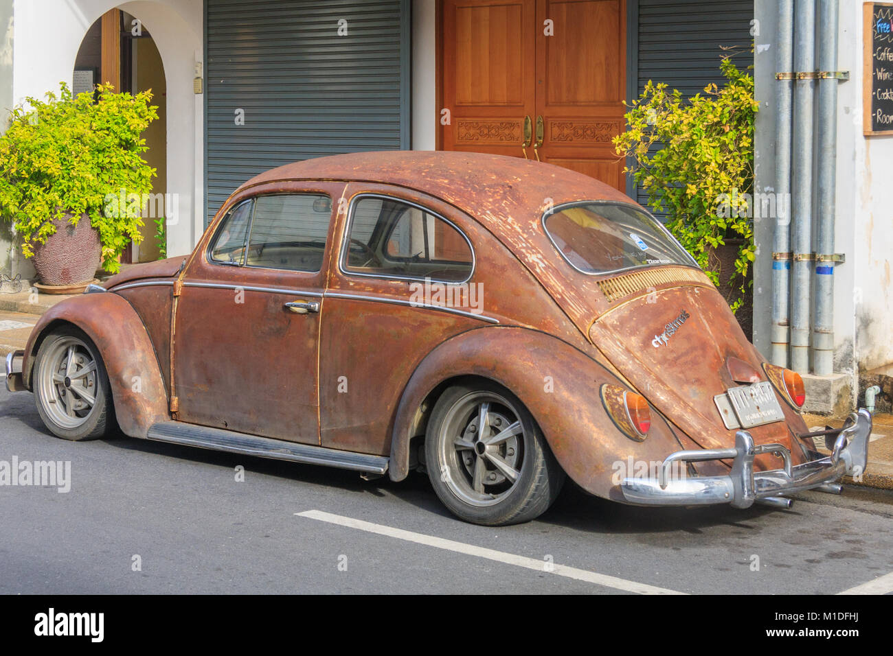 Old volkswagen car vw beetle hi-res stock photography and images - Alamy