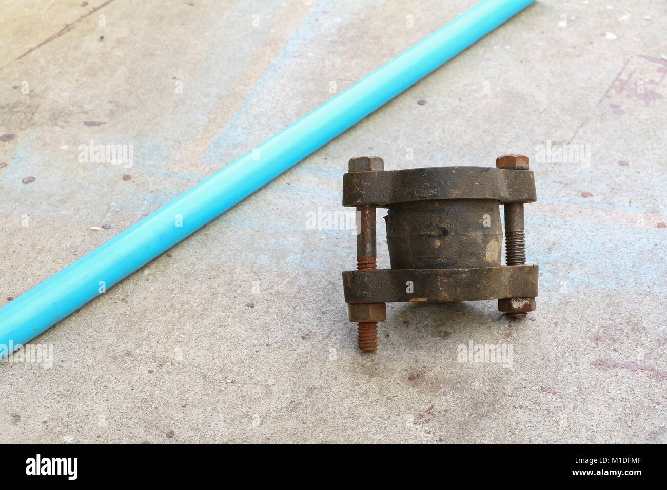 Pipe union fittings hi-res stock photography and images - Alamy