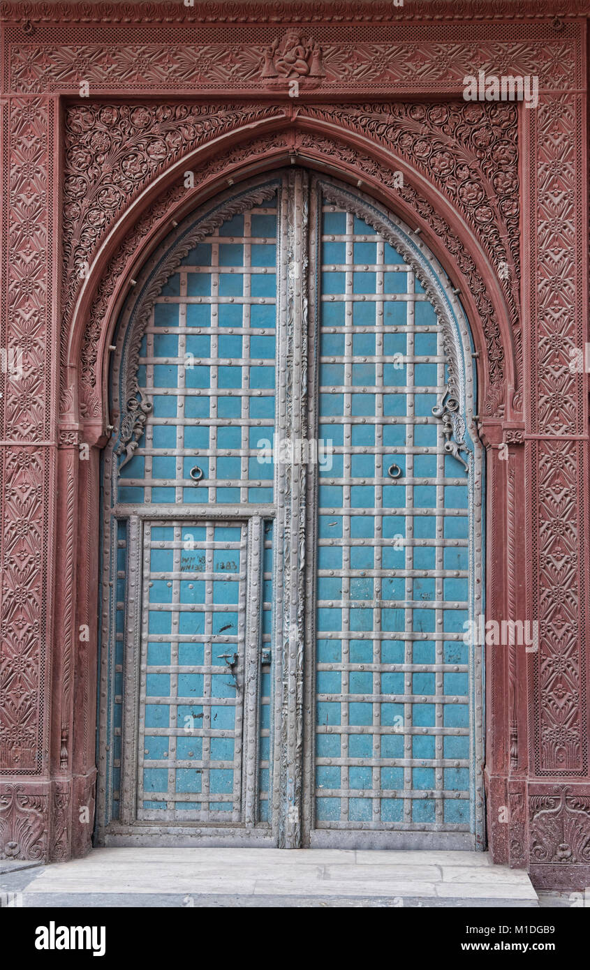 Haveli architecture traditional door hi-res stock photography and ...