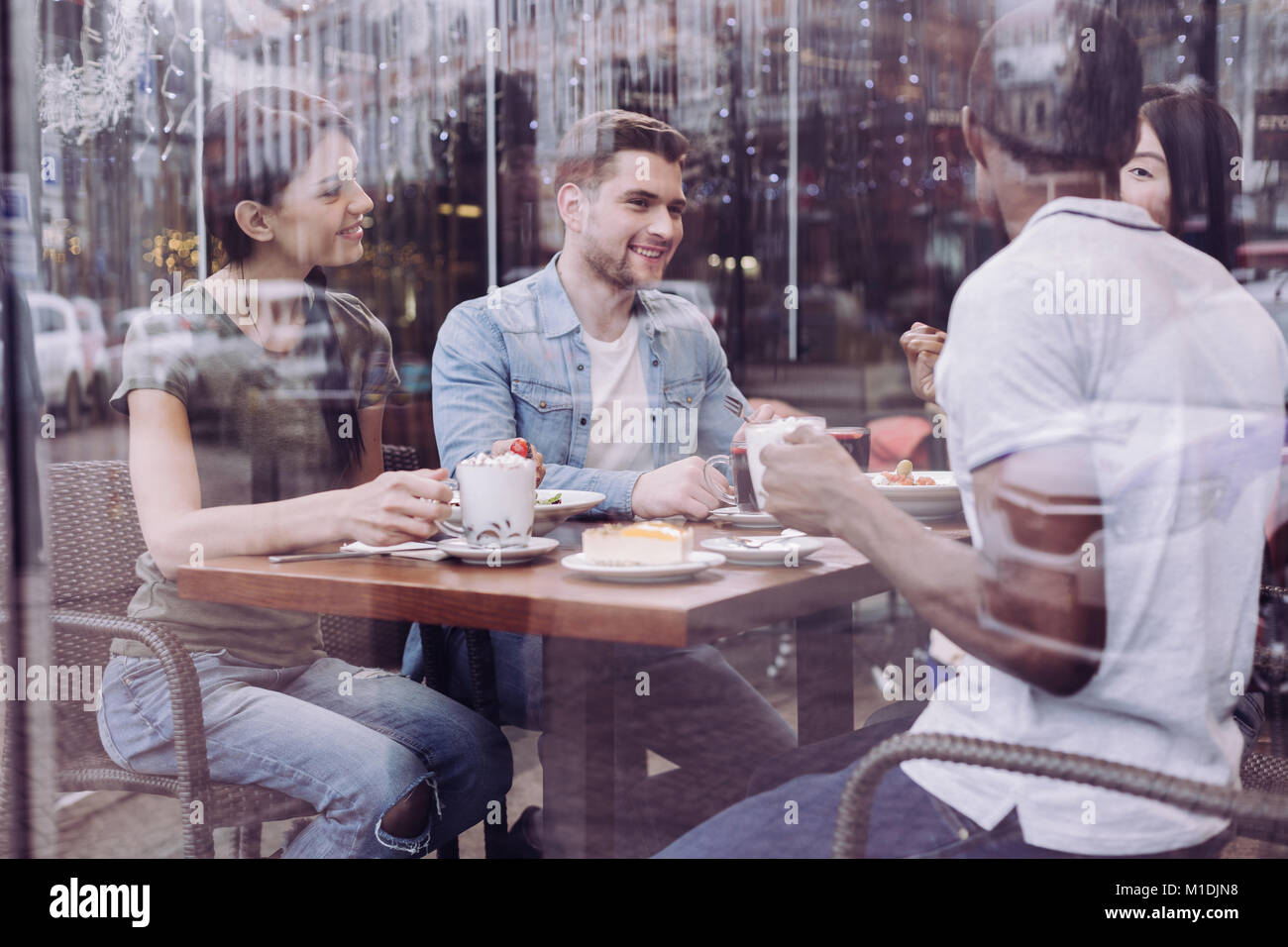 Group four friends sharing fun hi-res stock photography and images - Alamy