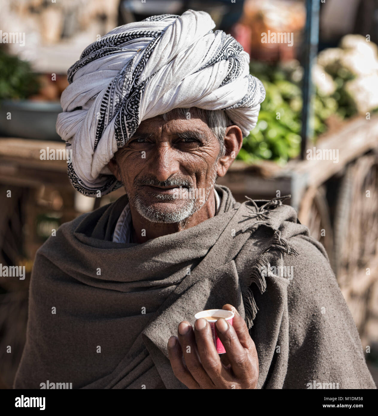 Turbaned man enjoying tea, Jodhpur, Rajasthan, India Stock Photo - Alamy