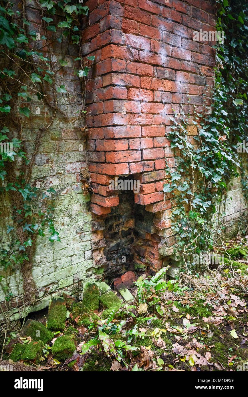 Victorian chimney stack hi-res stock photography and images - Alamy